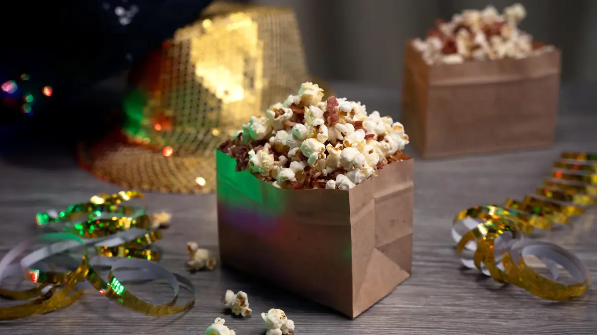 Bacon popcorn - recept från Tulip - Danish Crown