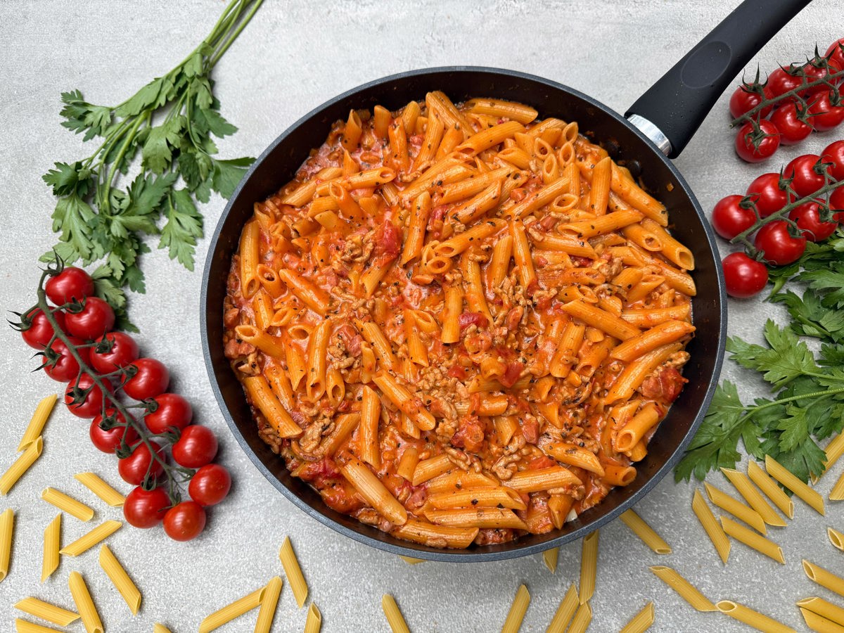 One pot pasta med grisekød - Danish Crown